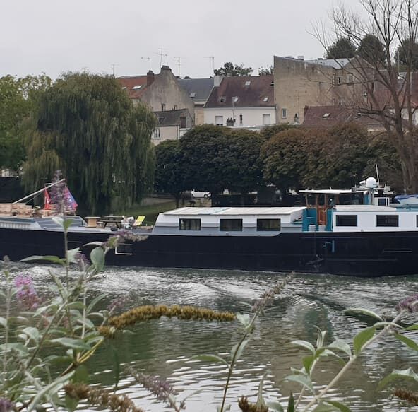 Conflans-Sainte-Honorine, entre Seine et Oise - Destination Yvelines